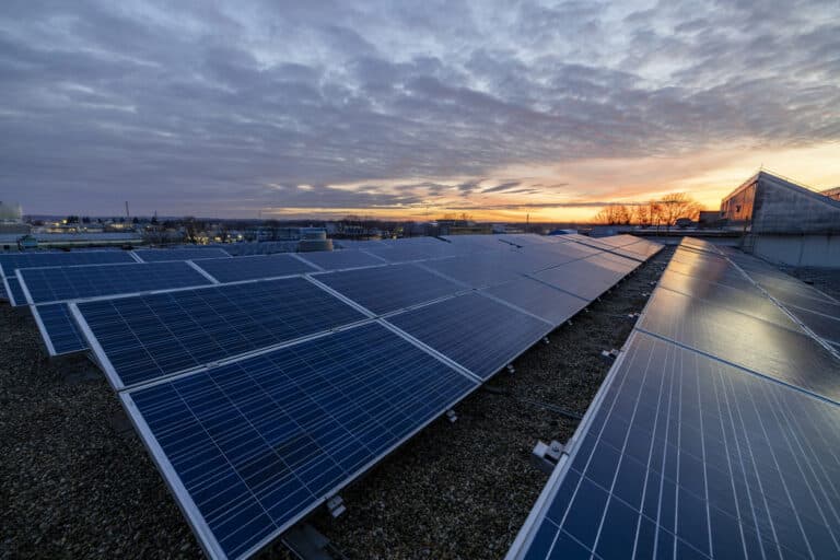 Do Solar Panels Work At Night?